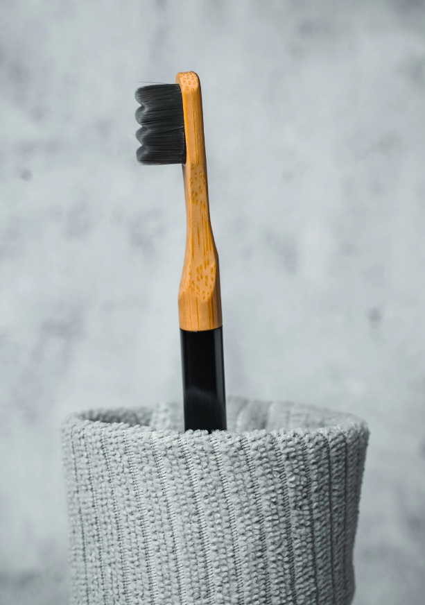 Aluminium Toothbrush with 12,000 Ultrafine Bristles | NoWa